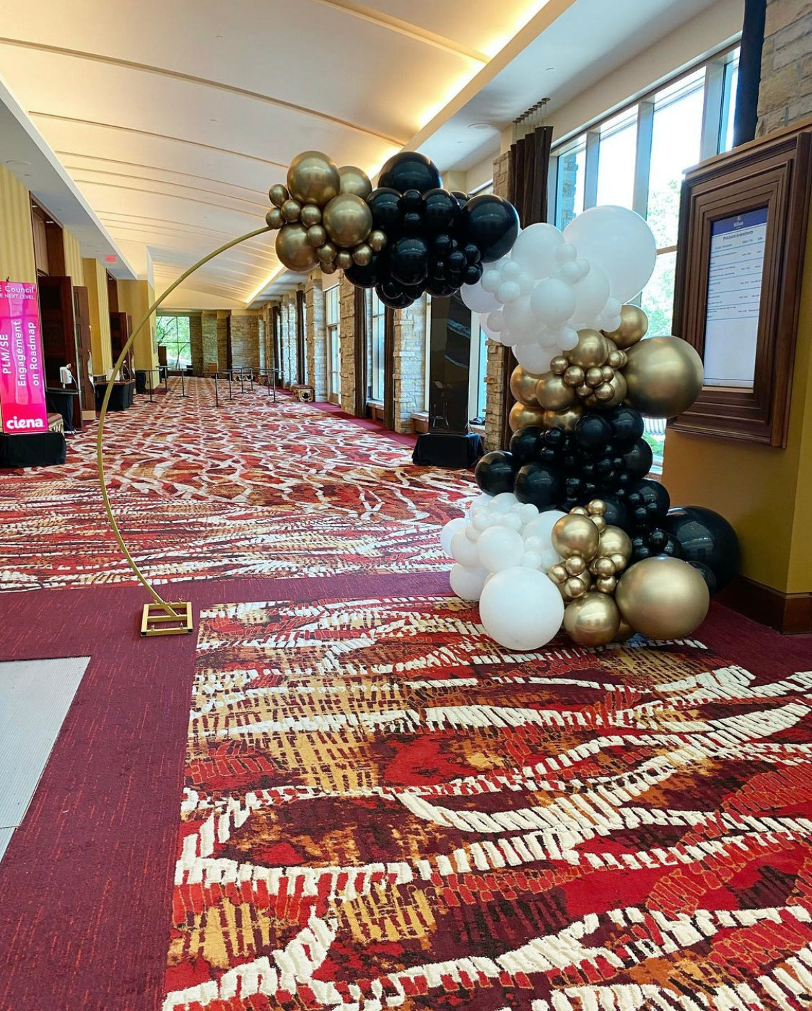 Large Circle Hoop Full Setup – The Balloons Lady