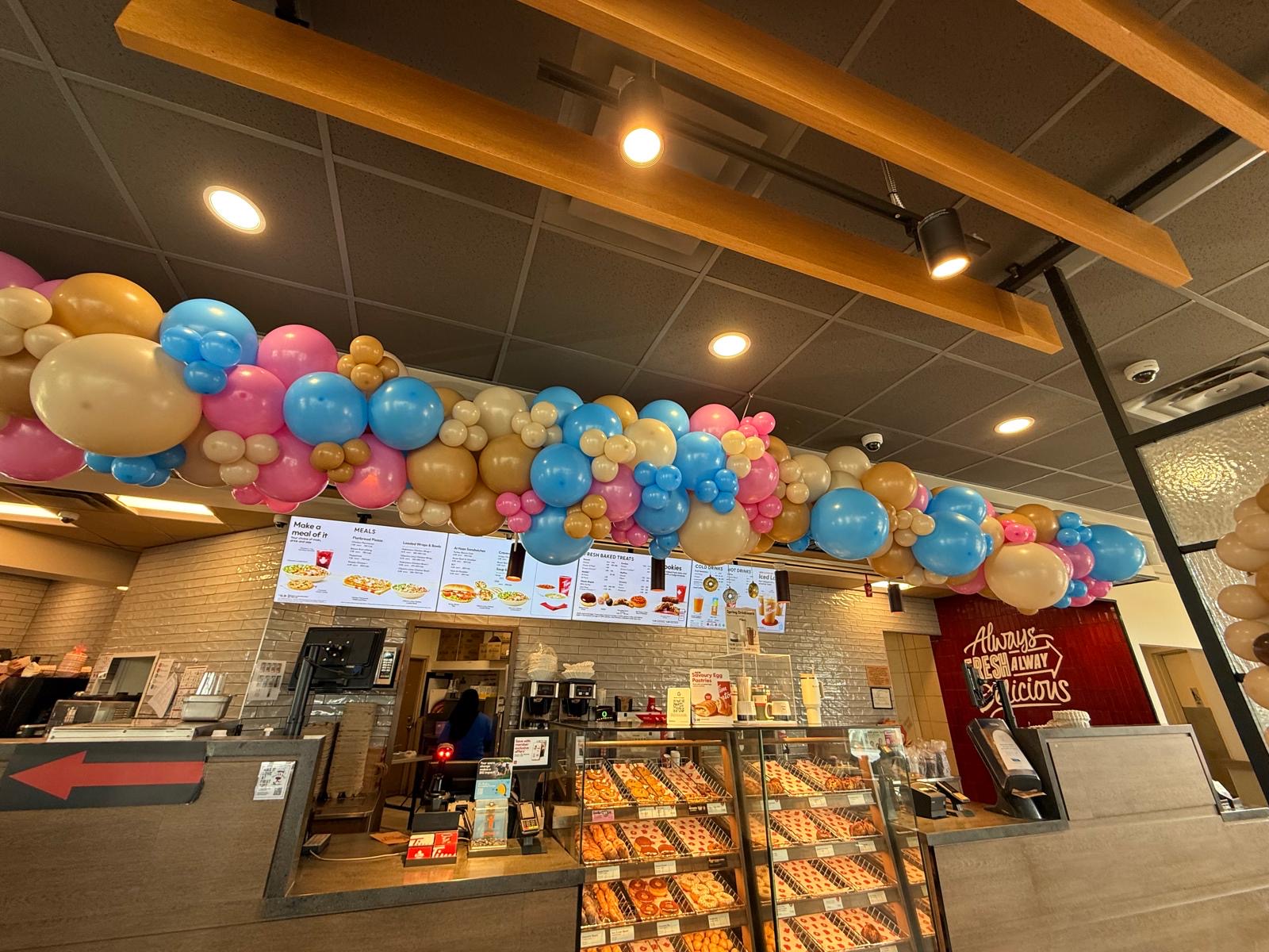 Balloon Garland Installation e.g. 3 – The Balloons Lady