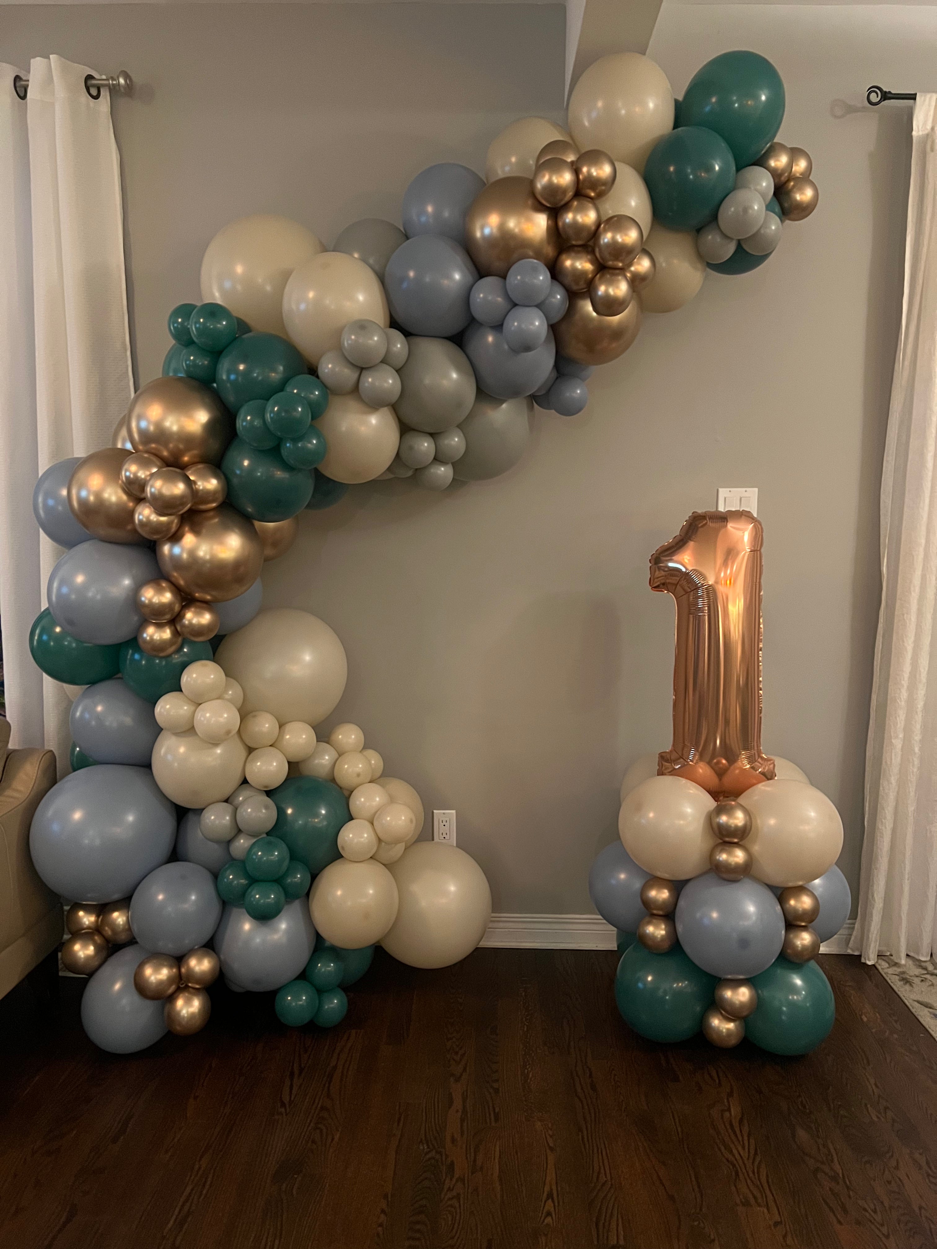 Balloon Garland Installation e.g. 6 – The Balloons Lady