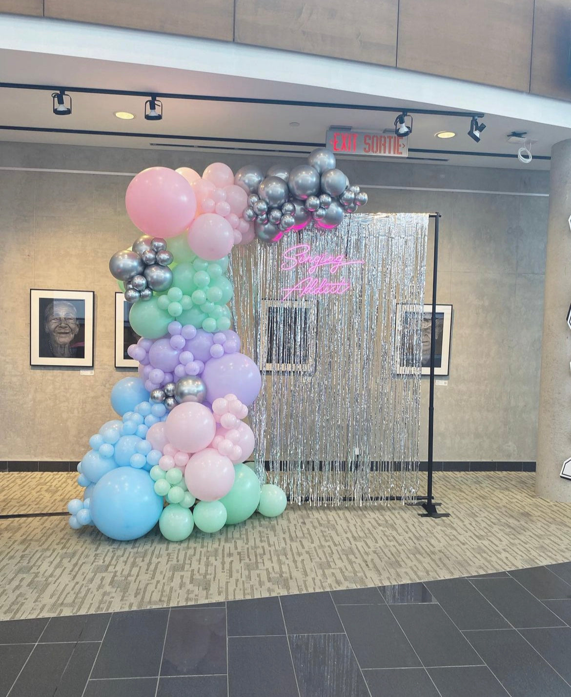 Balloon Garland Installation e.g. 5 – The Balloons Lady